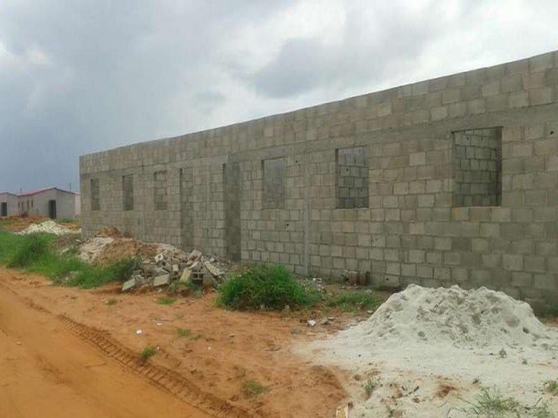 Vivenda T3 em Zango 3 - Angocasa