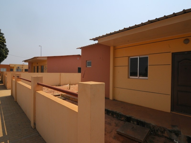 Vivenda V2 em Projeto Residencial Oásis, Zango 3 - Angocasa