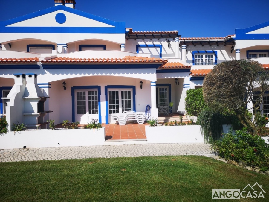 Vivenda V3 em Praia D'El Rey - Angocasa