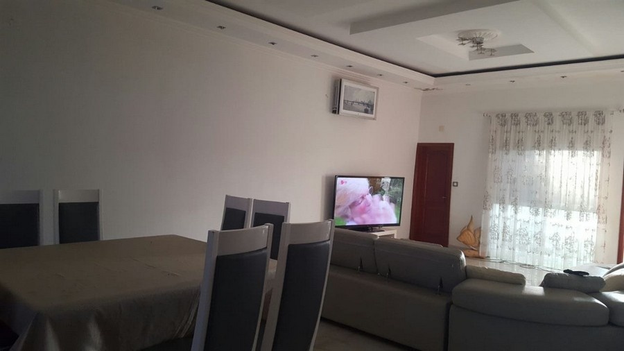 Vivenda V3 em Zango 3 - Angocasa