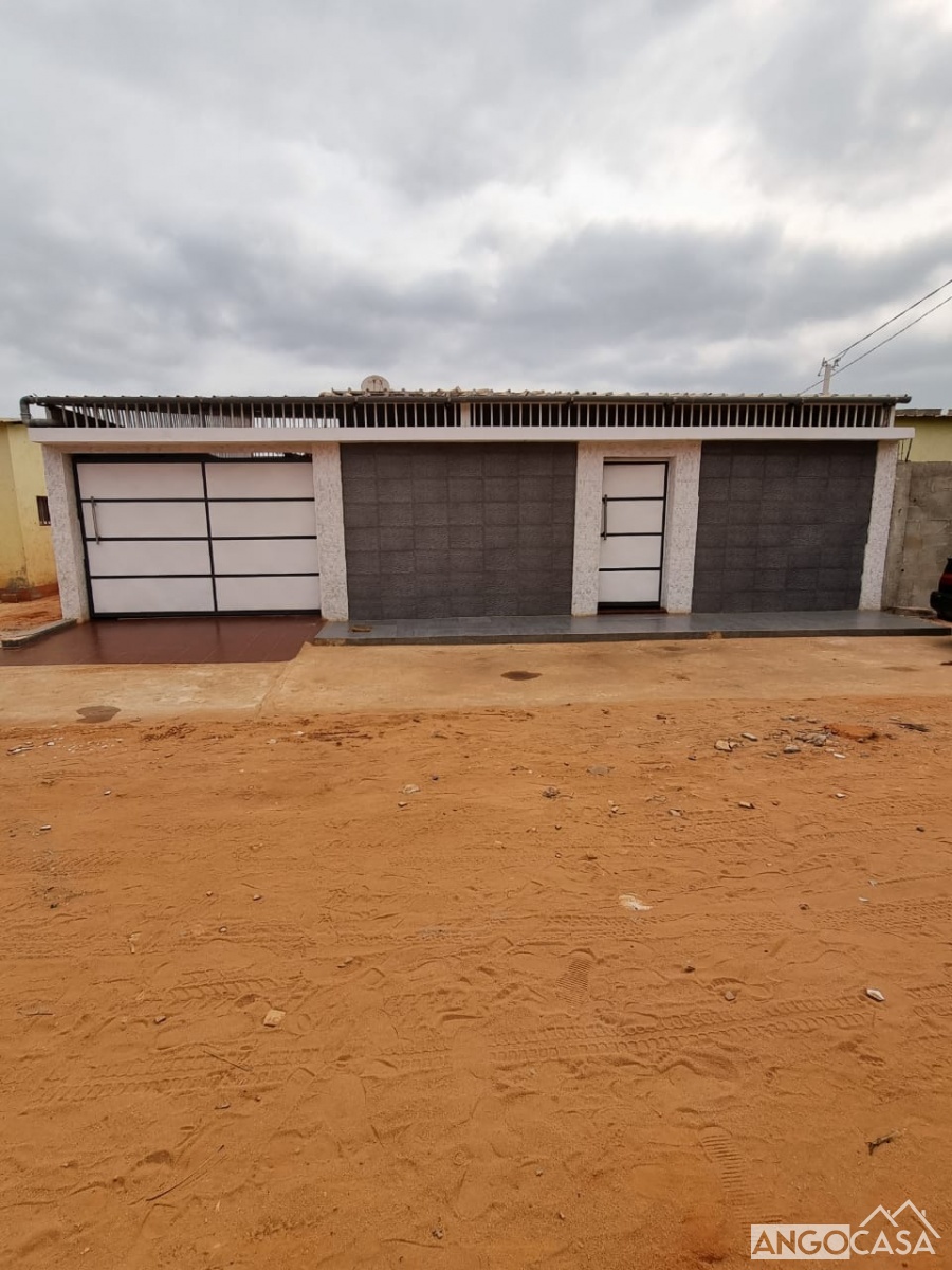 Vivenda V2 em Zango 4 - Angocasa