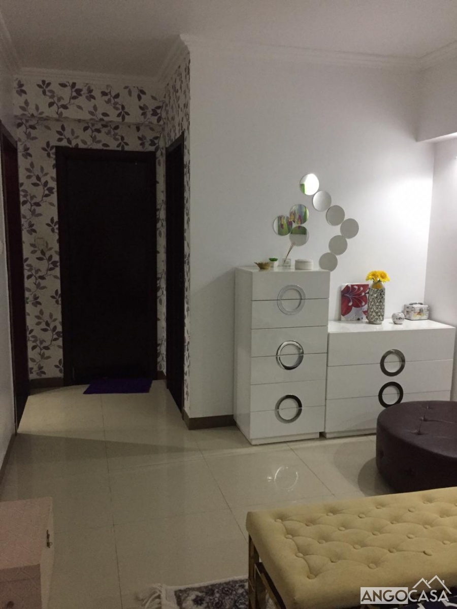 Apartamento T2 em Solar do Alvalade (Alvalade) - Angocasa