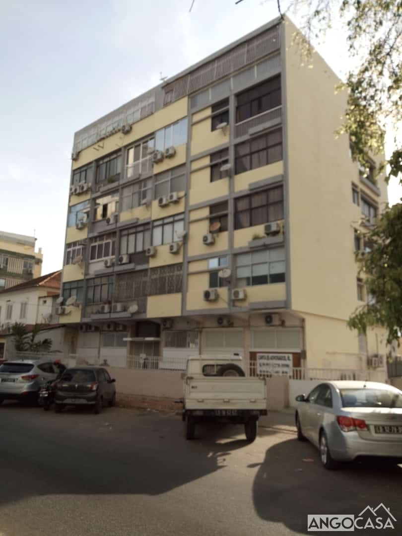 Apartamento T2 em Rua António Barroso - Maianga - Angocasa