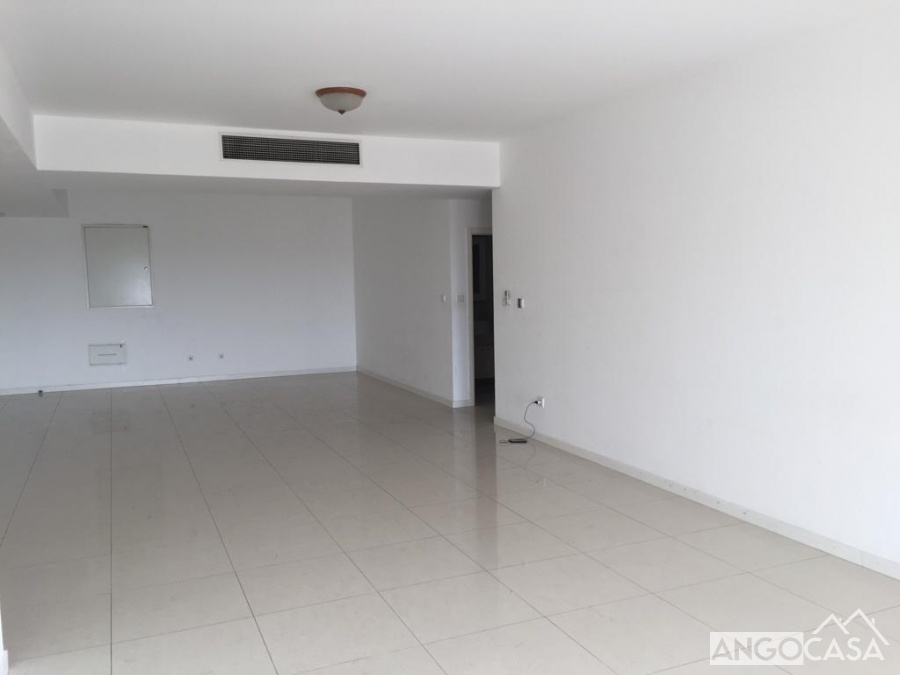 Apartamento T2 em Solar de Alvalade - Angocasa