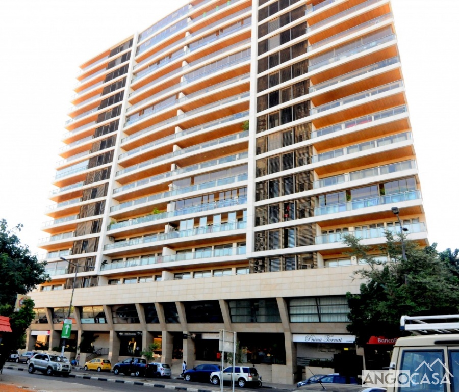Apartamento T3 em Edifício Solar de Alvalade - Angocasa