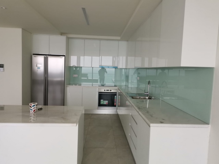Apartamento T3 em Edifício Ocean Corner (Ilha de Luanda) - Angocasa