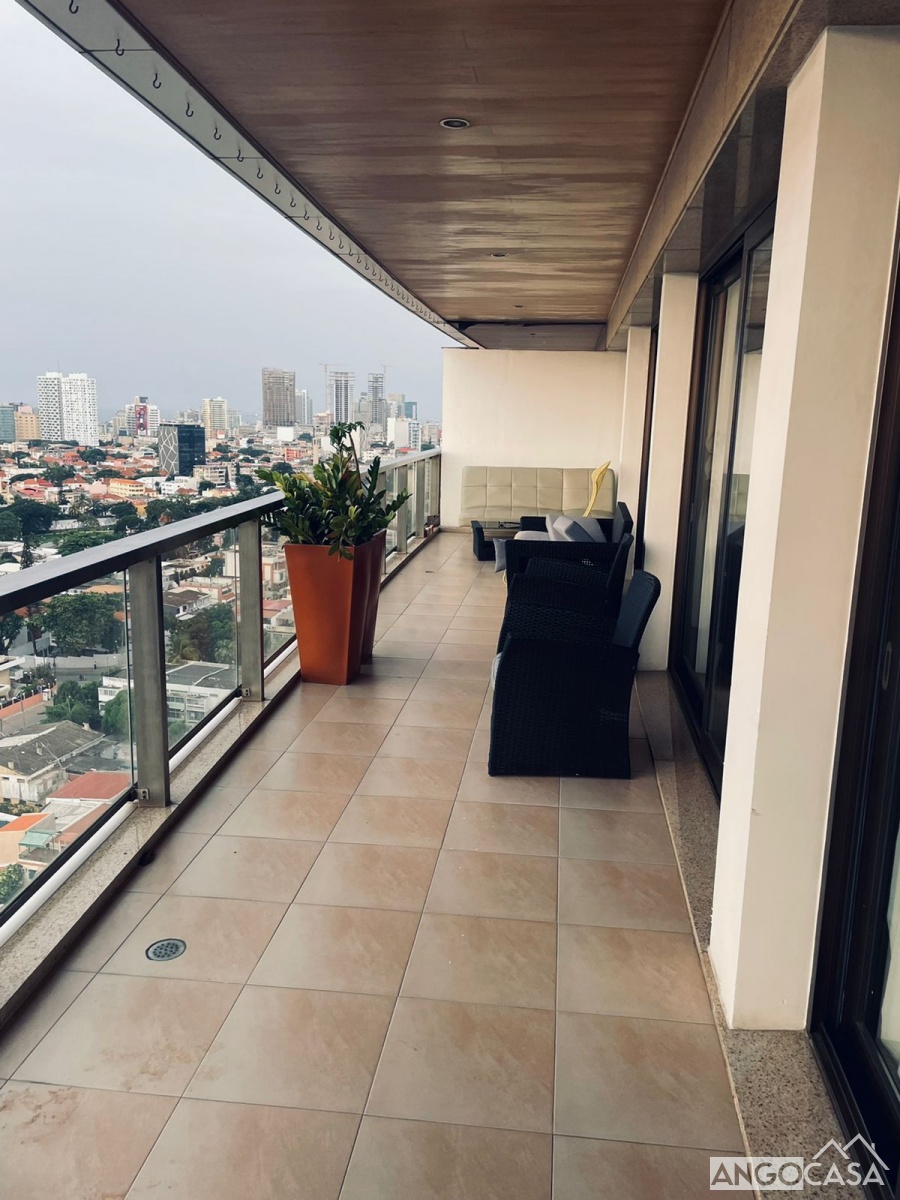 Apartamento T3 em Solar de Alvalade - Angocasa
