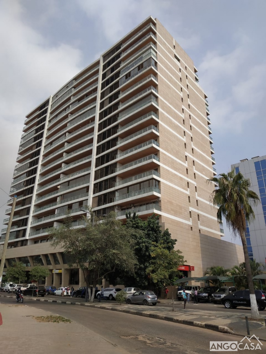 Apartamento T4 em Solar de Alvalade - Angocasa