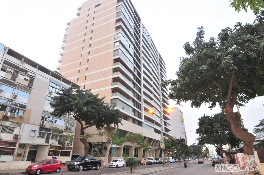 Apartamento T4 em Condomínio Solar do Alvalade - Angocasa