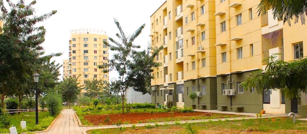 Apartamento T5 em Centralidade do Sequele (Bloco 4) - Angocasa