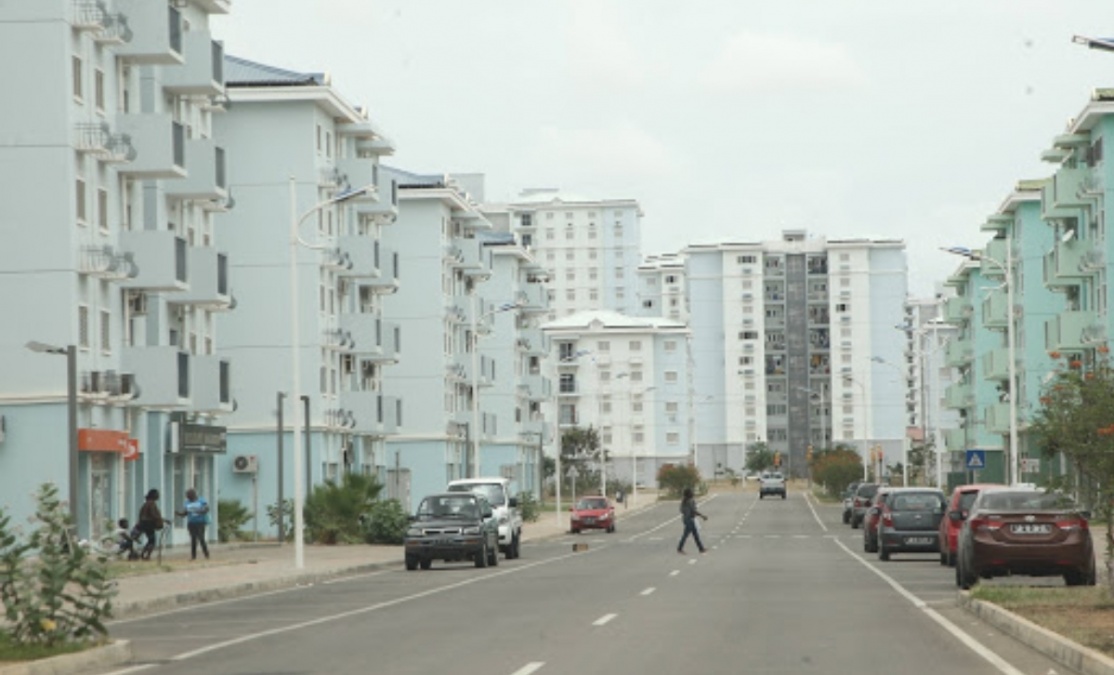 Apartamento T5 em Centralidade do Kilamba - Angocasa