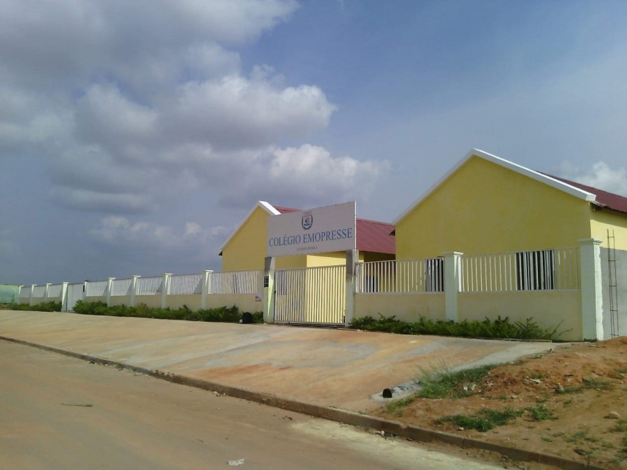 Empreendimento Comercial em Zango 4 - Angocasa