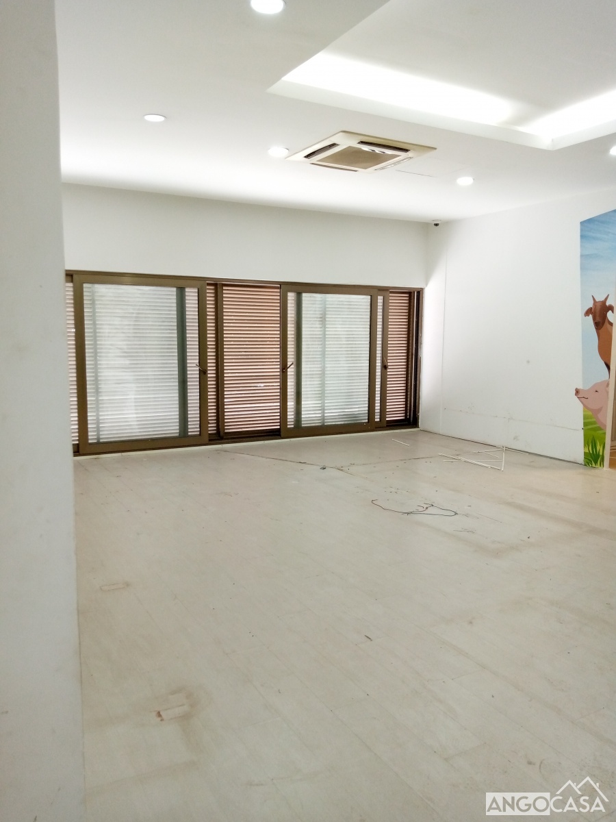 Escritório em Edifício Solar do Alvalade - Angocasa