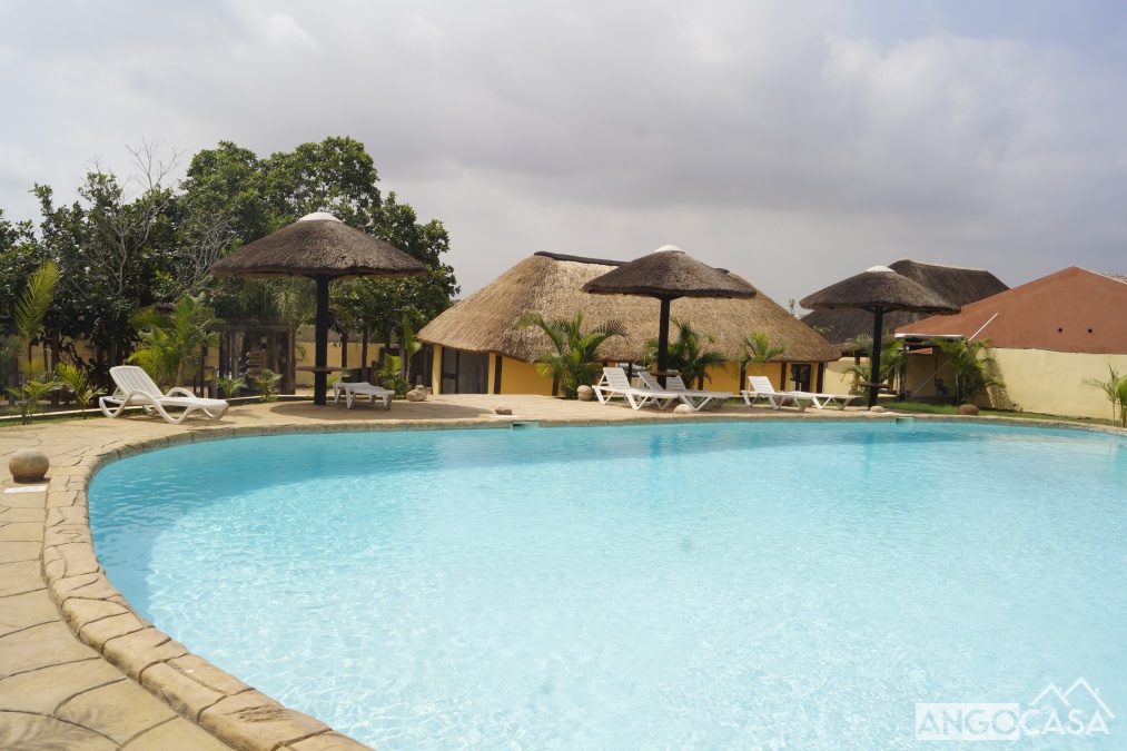 Guest House em Zona Verde III (Benfica) - Angocasa