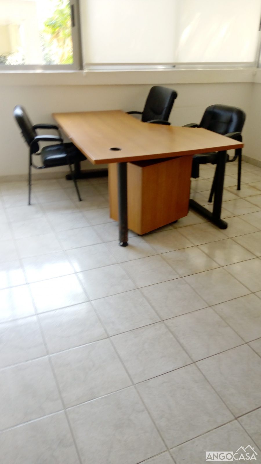 Escritório em Ingombota - Angocasa