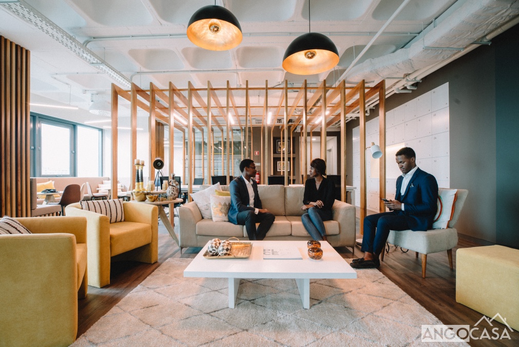 Escritório em Edifício Millennium, Piso 5, nº 123, Av. Lenine (Ingombota) - Angocasa