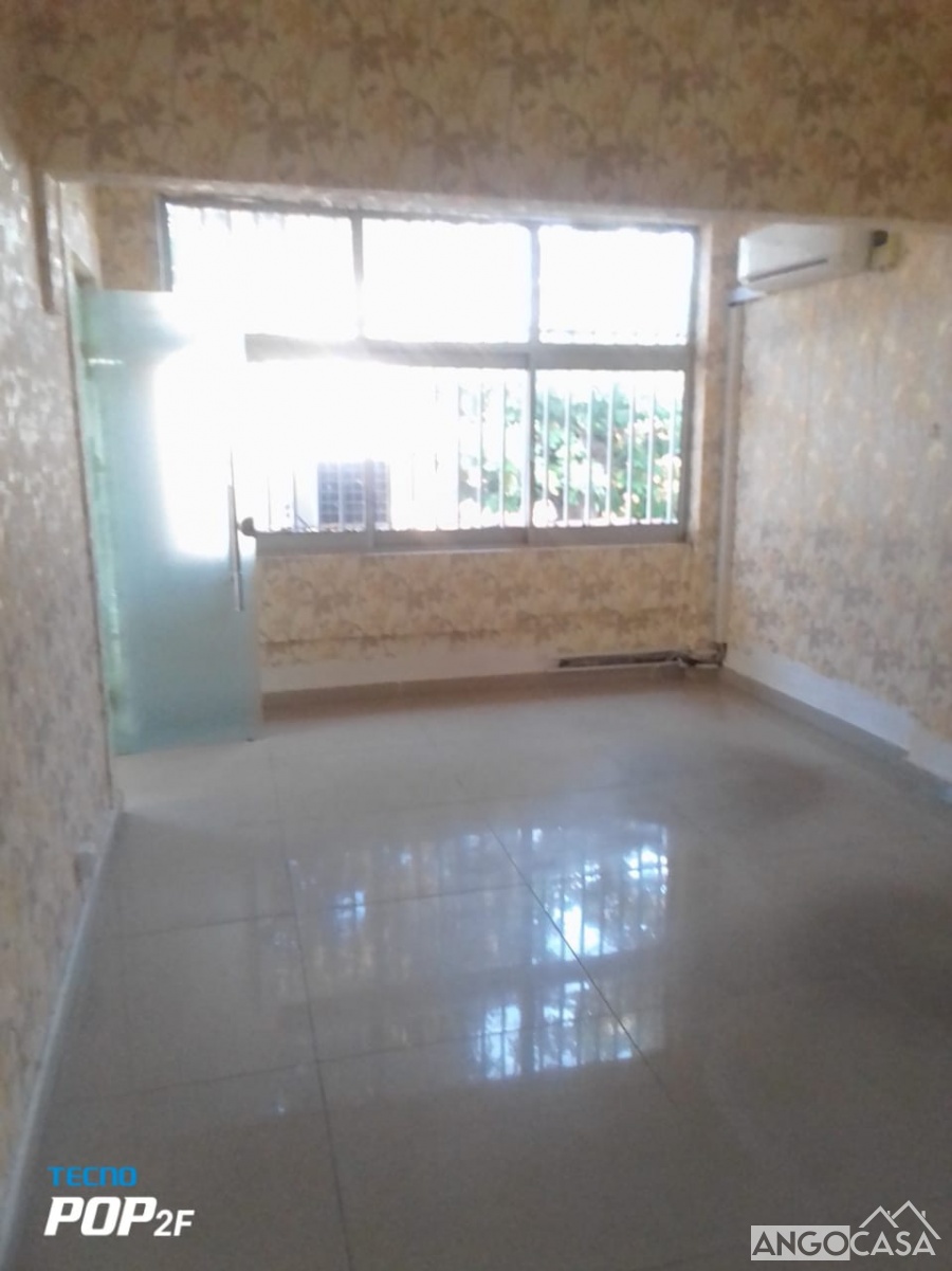 Escritório em Rua 28 de Maio (Maianga) - Angocasa