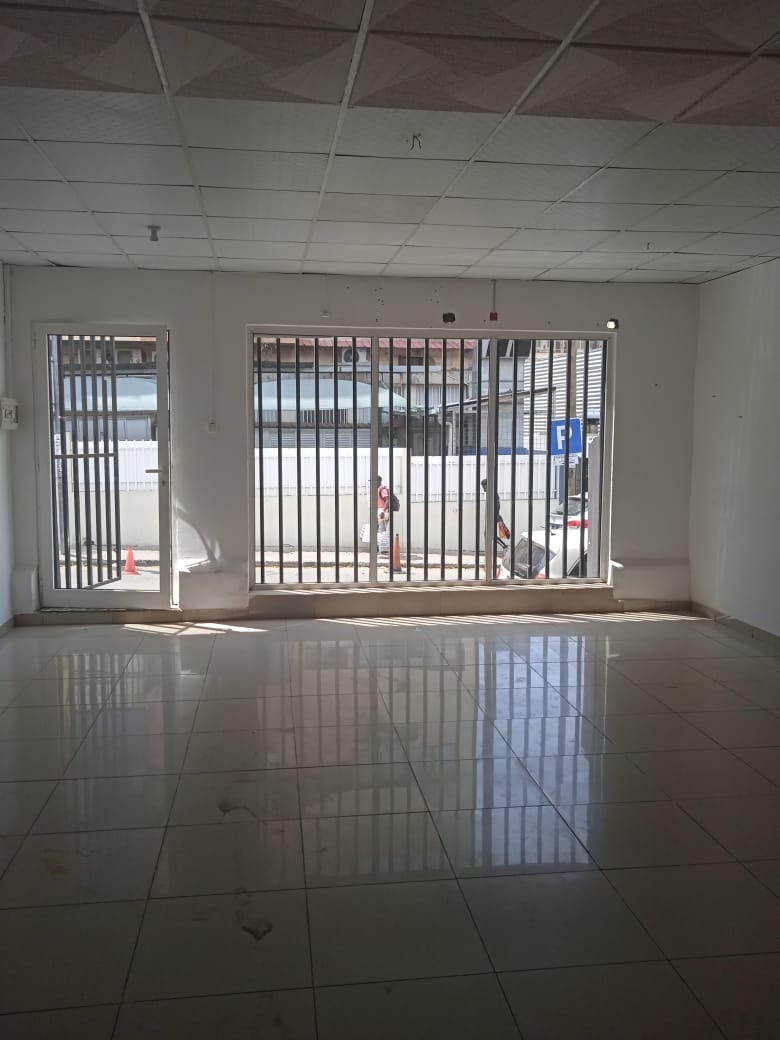 Loja em Ingombota - Angocasa