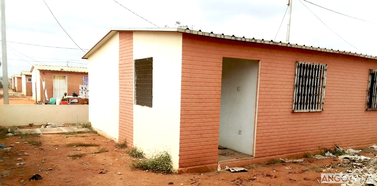 Vivenda V3 em Projecto Luanda Limpa - Zango 4 - Angocasa