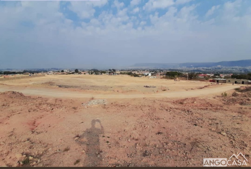 Terreno em Mapunda - Lubango - Angocasa
