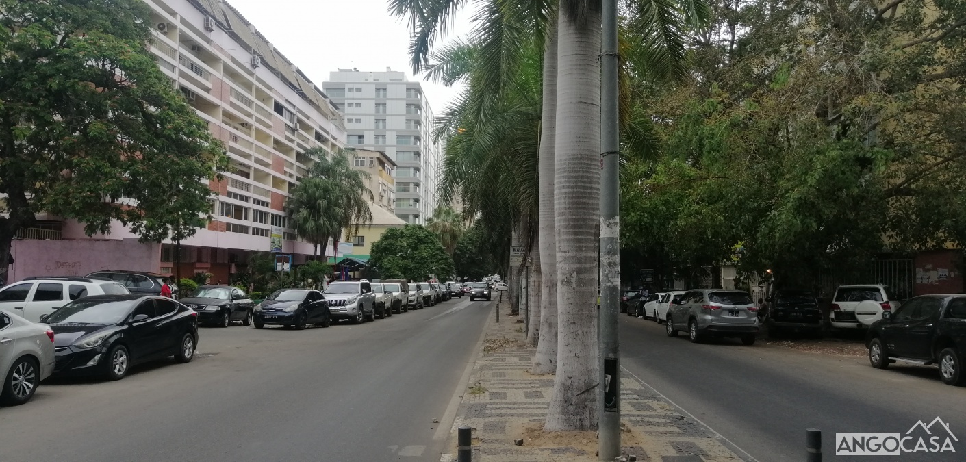 Vivenda V2 em Rua António Barroso - Maianga - Angocasa