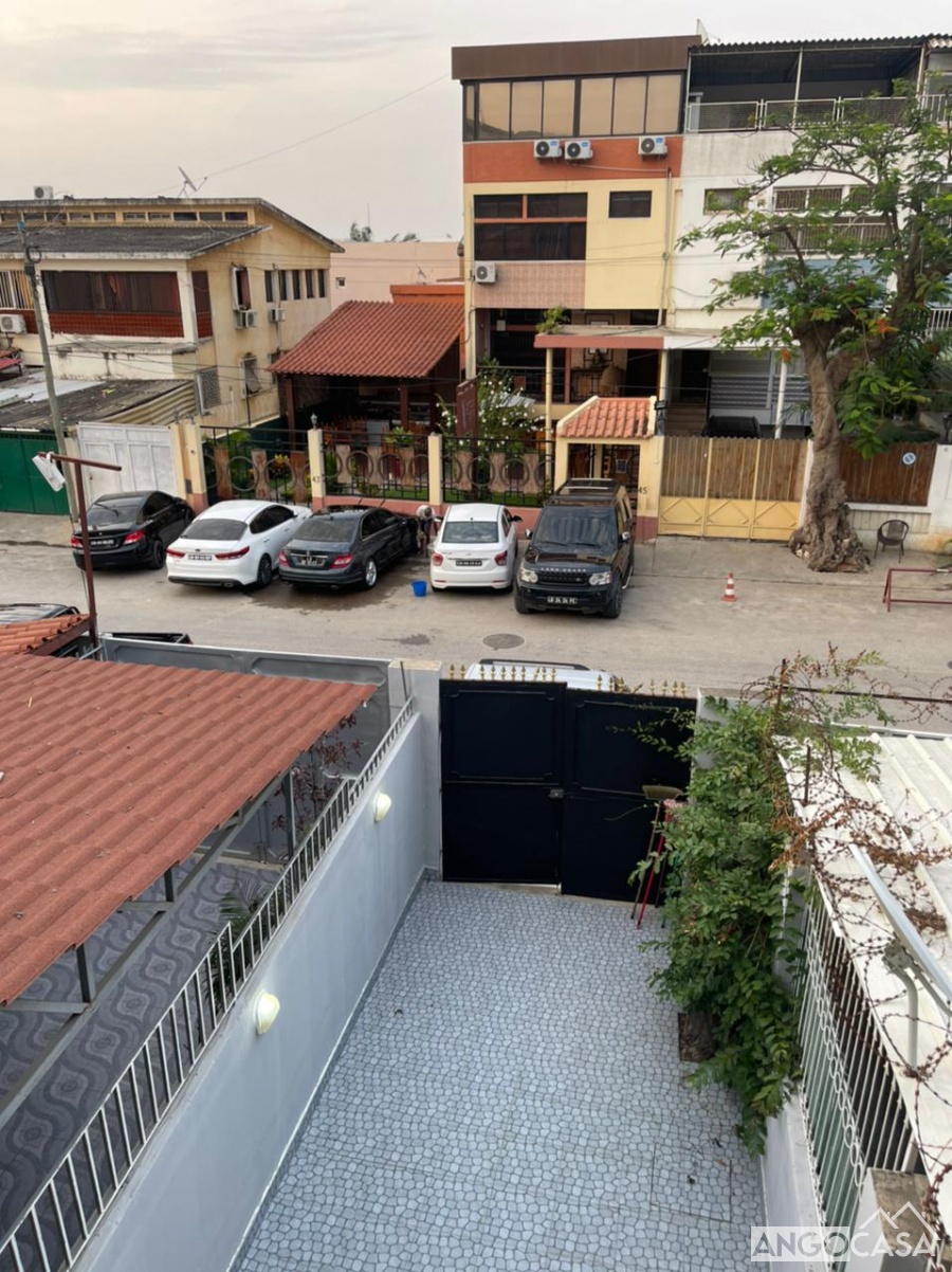 Vivenda V3 em Rua Bamboo Imperial - Maianga - Angocasa