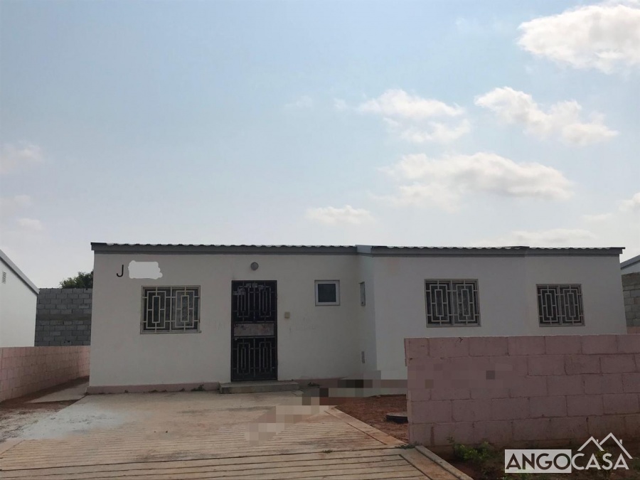 Vivenda V3 em Zango 5 - Angocasa
