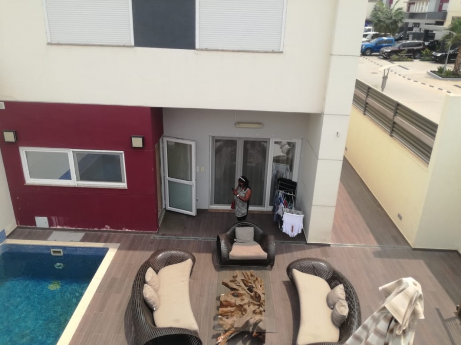 Vivenda V3 em Condomínio Infinity Residence Talatona - Angocasa