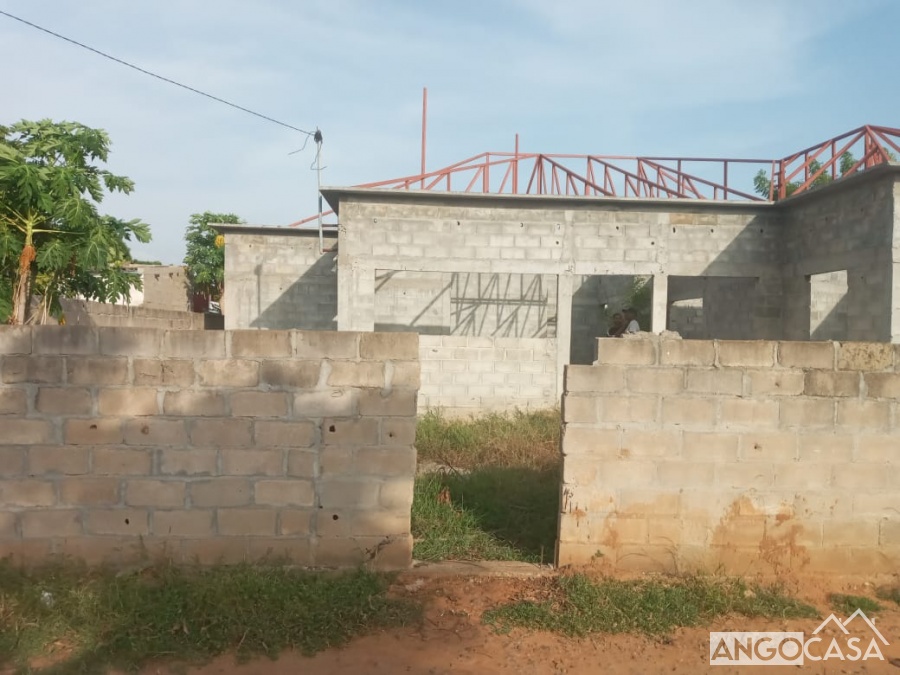 Vivenda V3 em Zango 4 - Angocasa