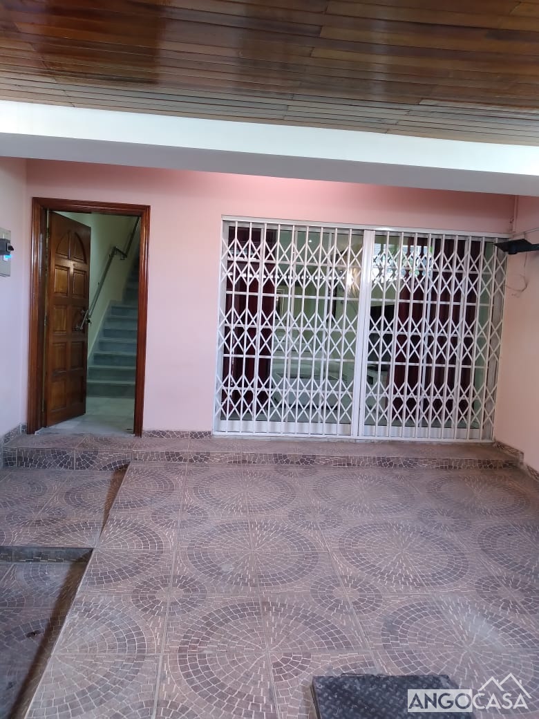 Vivenda V3 em Bairro Prenda - Angocasa