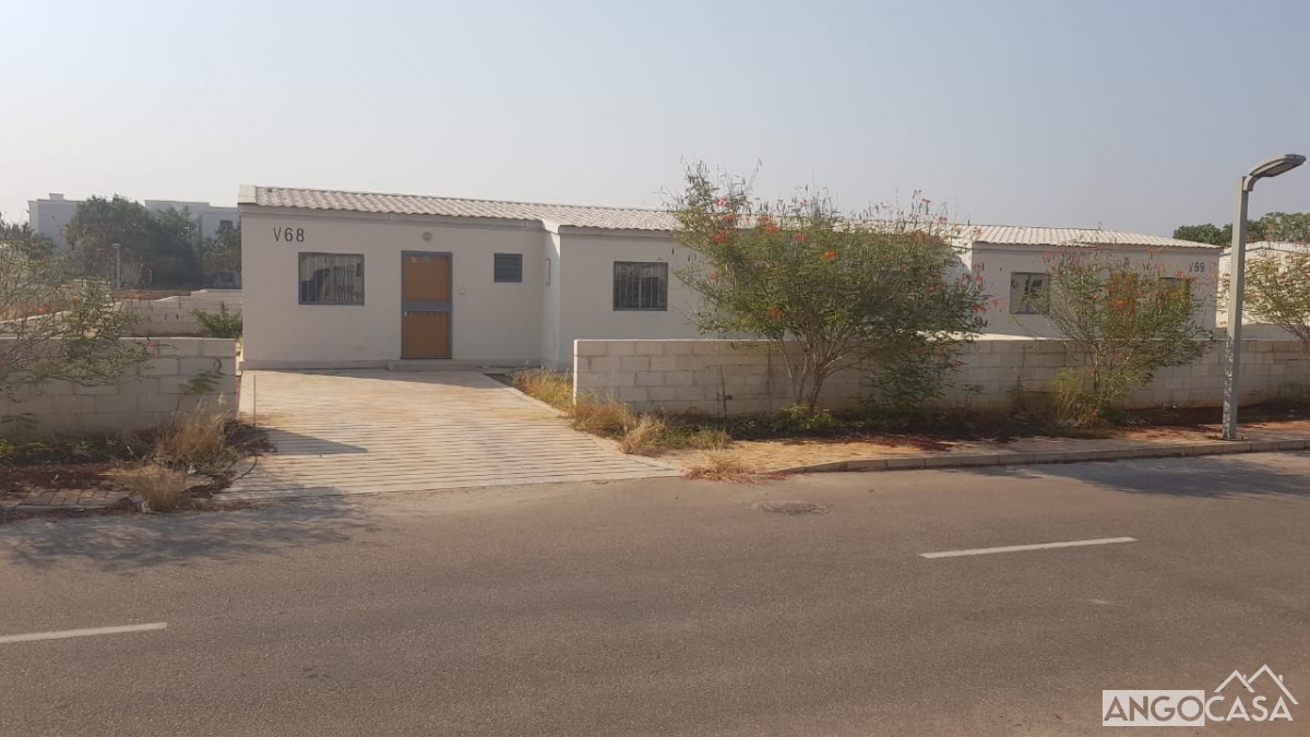 Vivenda V3 em Zango 8000 - Angocasa