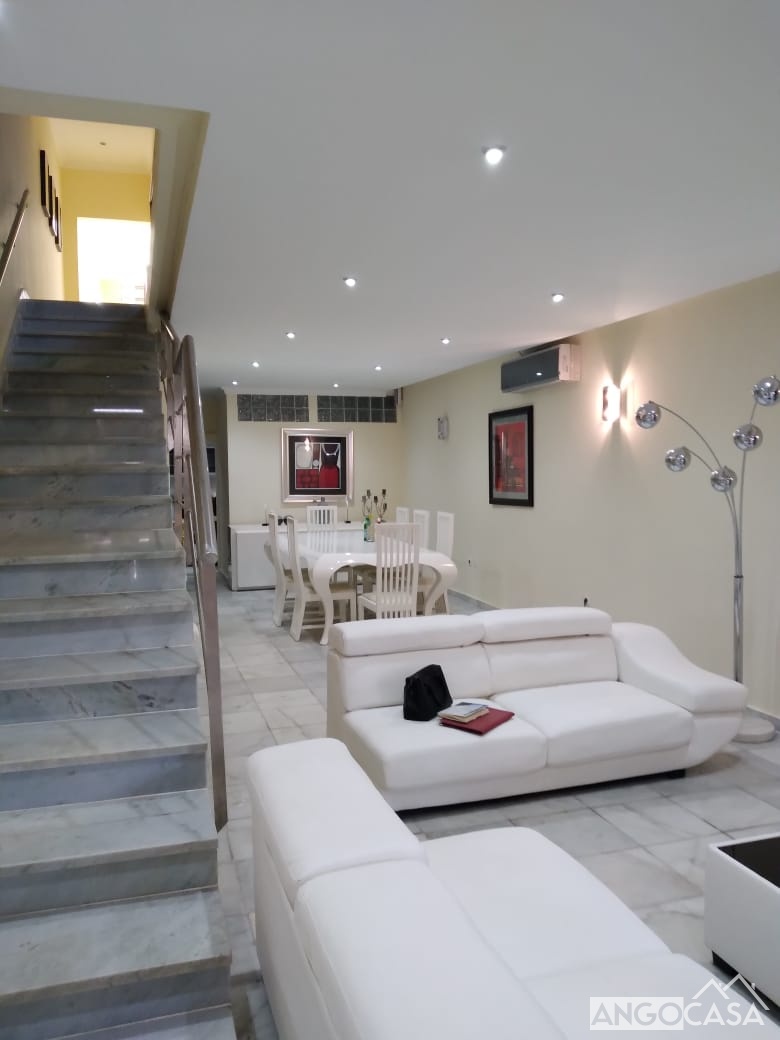 Vivenda V3 em Bairro Prenda - Angocasa