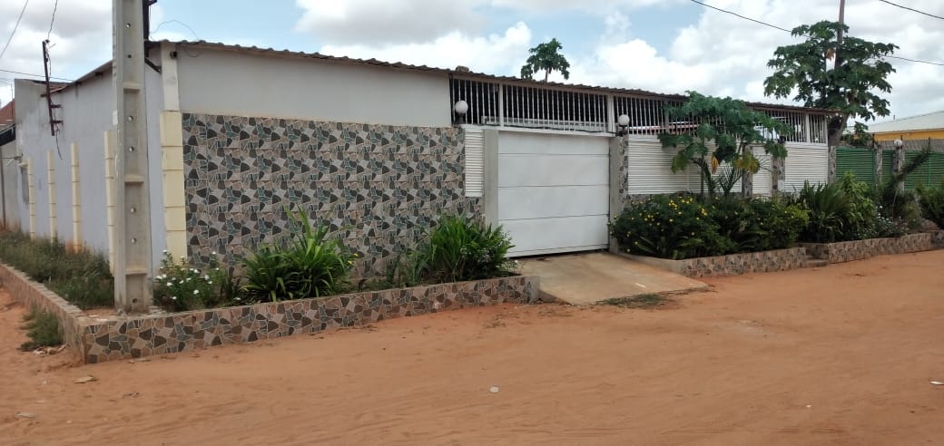 Vivenda V3 em Zango 2 - Angocasa