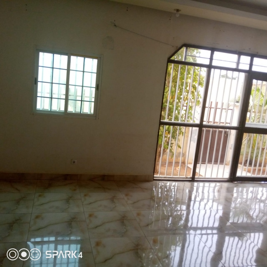 Vivenda V3 em Condomínio Adizandra - Zango 2 - Angocasa