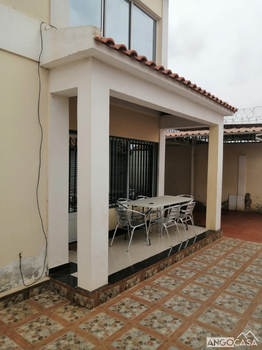 Vivenda V4 em Talatona - Angocasa