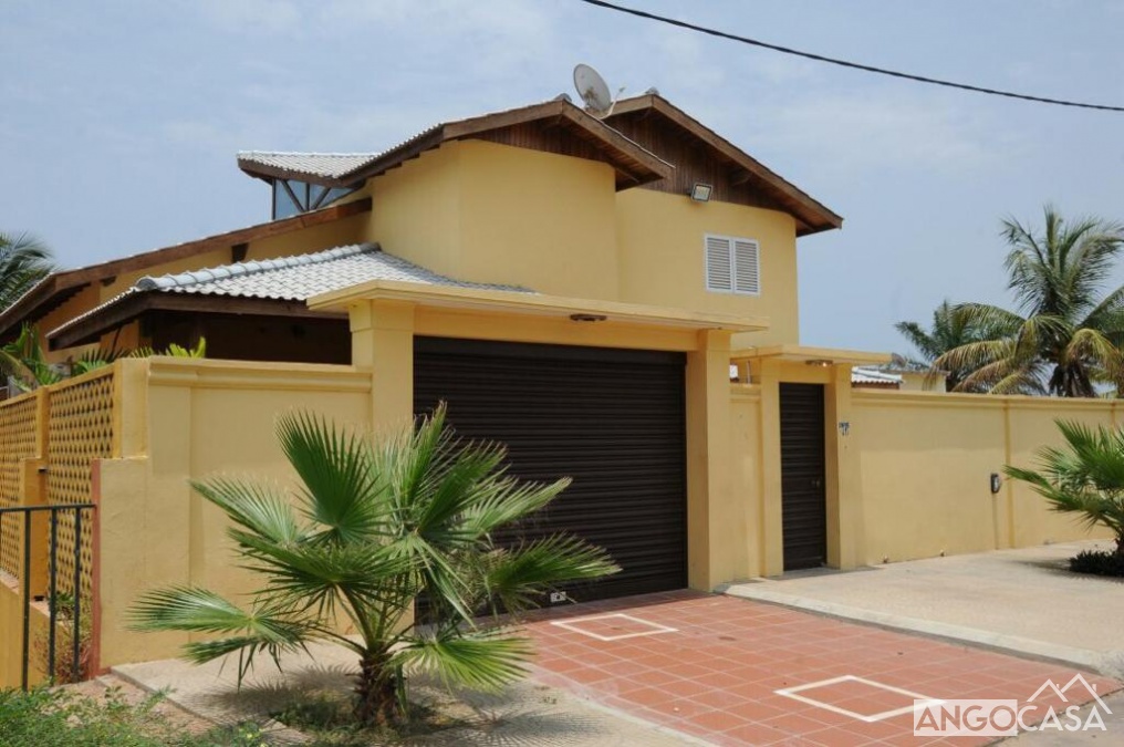 Vivenda V4 em Ramiro - Angocasa