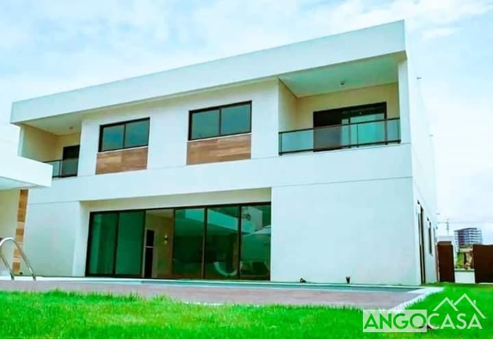 Vivenda V4 em Condomínio Malunga - Angocasa