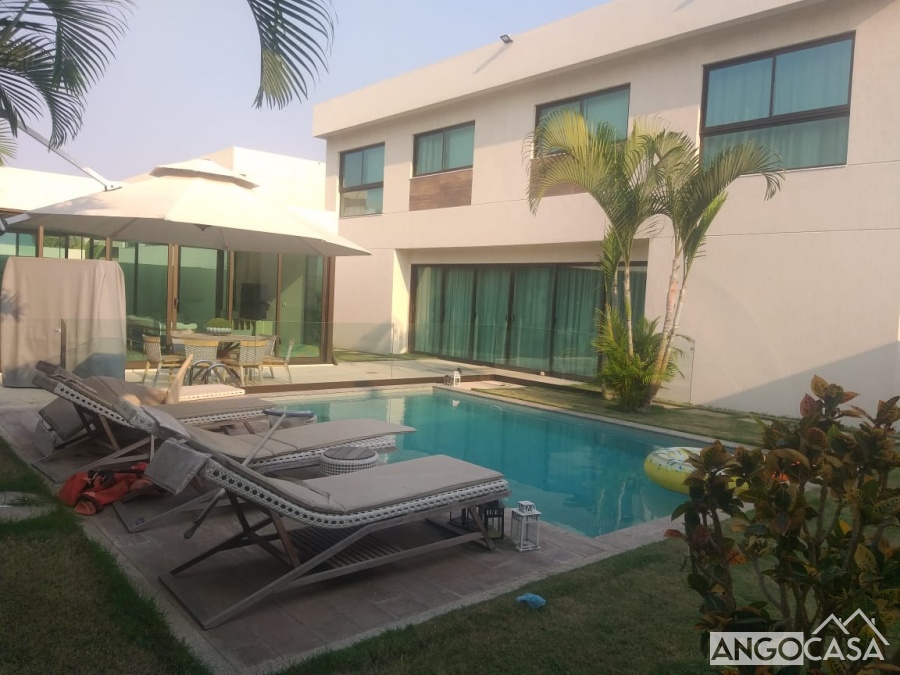 Vivenda V4 em Condomínio Malunga (Talatona) - Angocasa