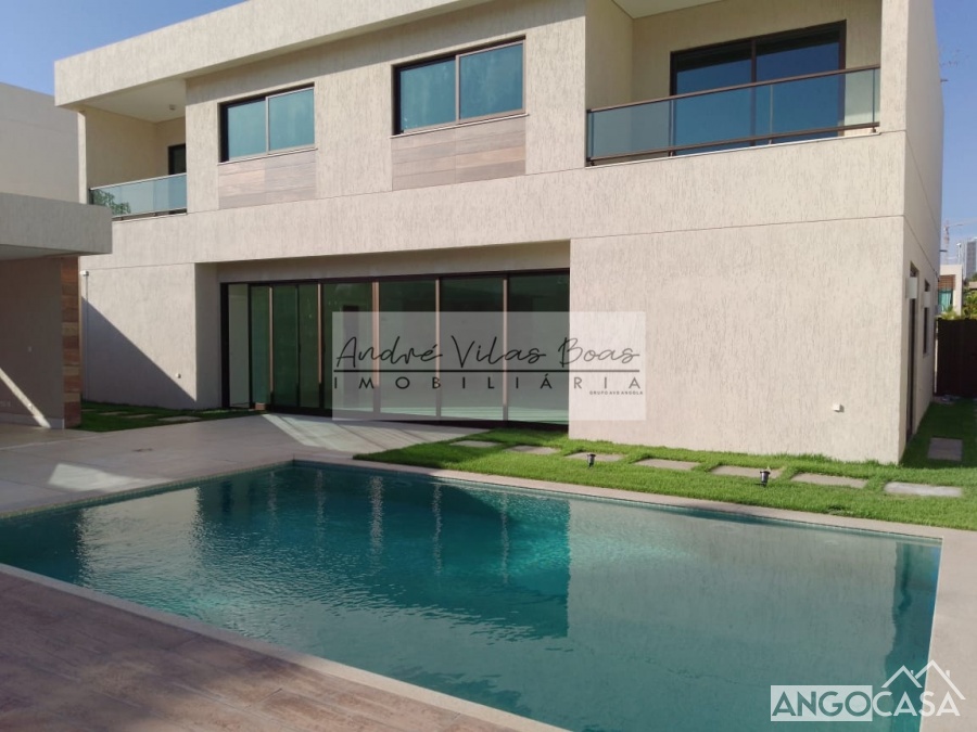 Vivenda V4 em Condomínio Malunga - Angocasa