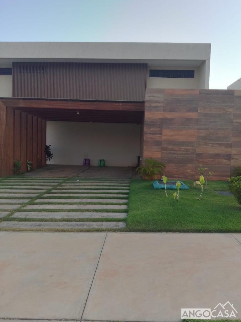 Vivenda V4 em Condomínio Malunga ( Talatona ) - Angocasa