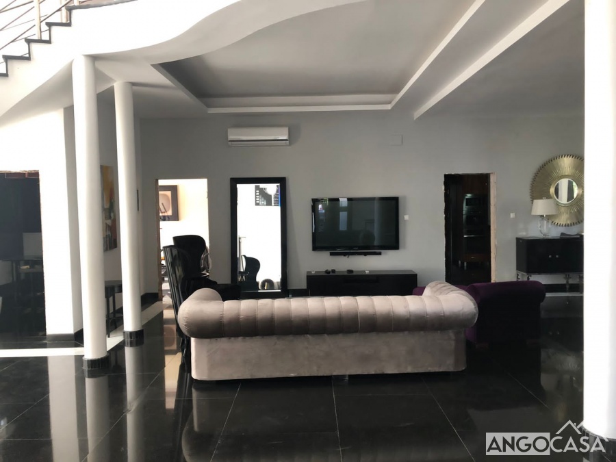 Vivenda V4 em Condomínio Status de Talatona - Angocasa