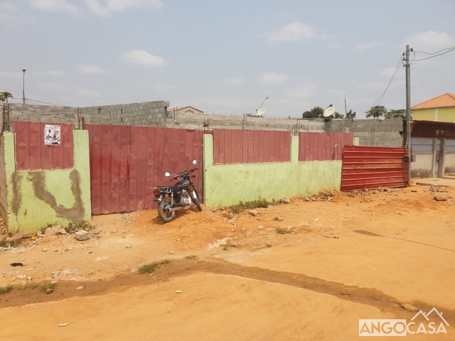 Vivenda V4 em Zango I - Angocasa