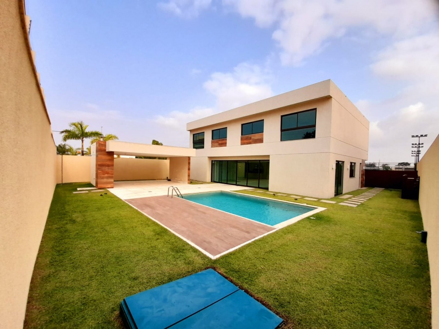 Vivenda V5 em Condomínio Malunga (Talatona) - Angocasa