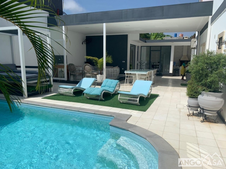 Vivenda V5 em Benfica (inclui Lar do Patriota) - Angocasa